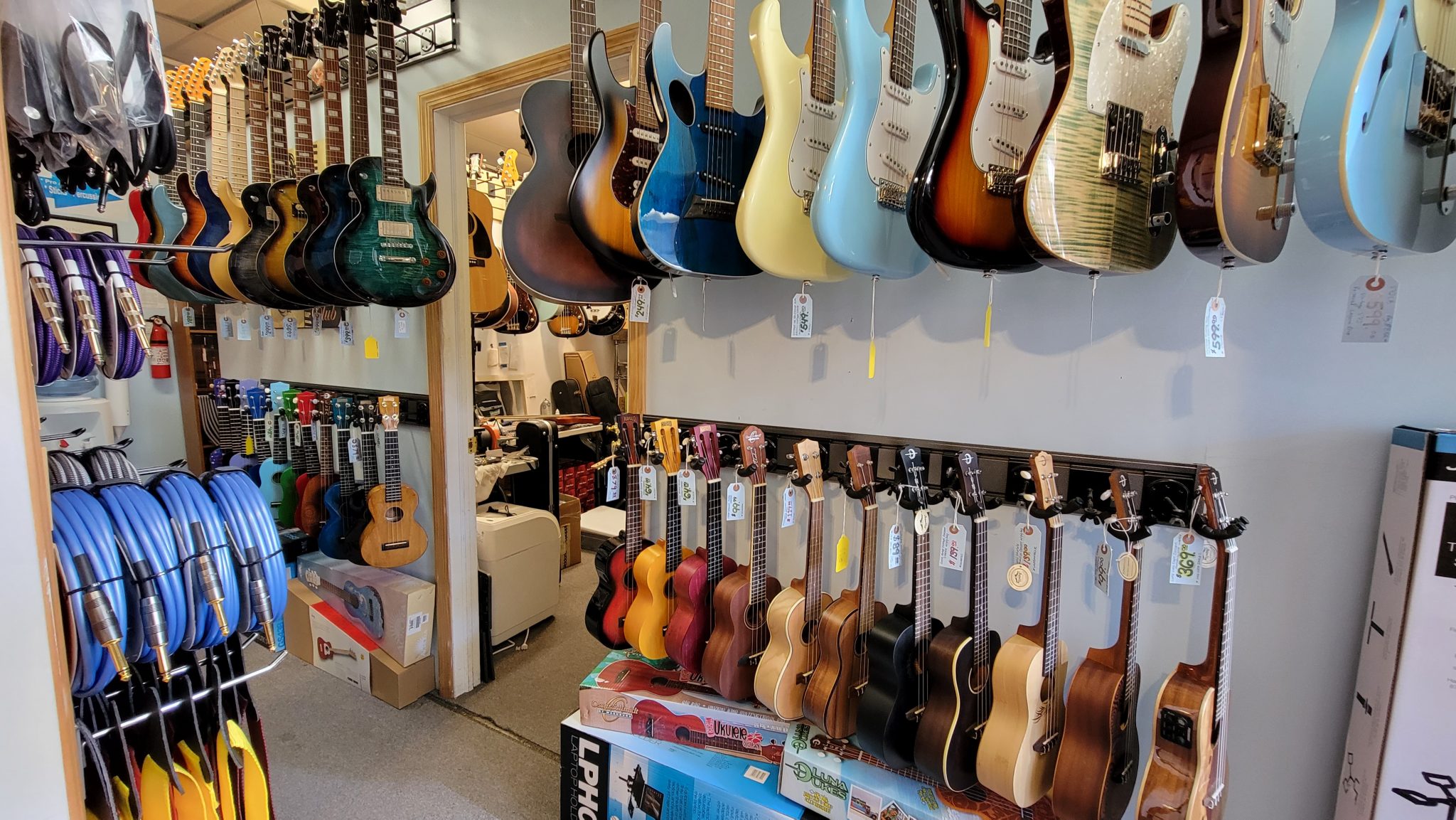 Jacobs Music Center – Musical Instruments * Music Lessons * Band ...